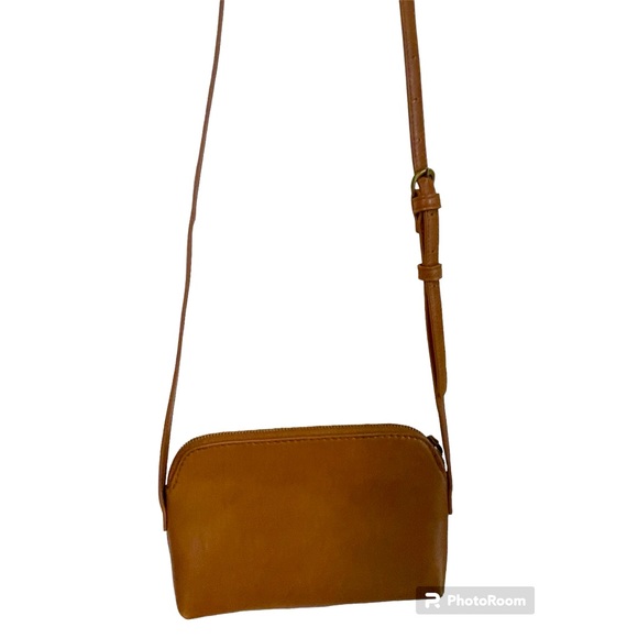 Universal Thread | Bags | Universal Thread Crossbody | Poshmark